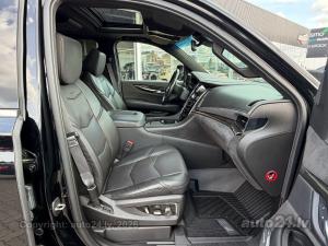 Melns Cadillac Escalade 2016 Tallina, ar dzinēja tilpumu 6.20 L un nobraukumu 93 tūkst. km par 39900 €, foto 23 vietnē AUTOMOTO.COM.LV
