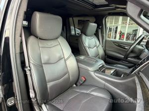Melns Cadillac Escalade 2016 Tallina, ar dzinēja tilpumu 6.20 L un nobraukumu 93 tūkst. km par 39900 €, foto 24 vietnē AUTOMOTO.COM.LV