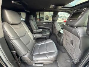 Melns Cadillac Escalade 2016 Tallina, ar dzinēja tilpumu 6.20 L un nobraukumu 93 tūkst. km par 39900 €, foto 25 vietnē AUTOMOTO.COM.LV