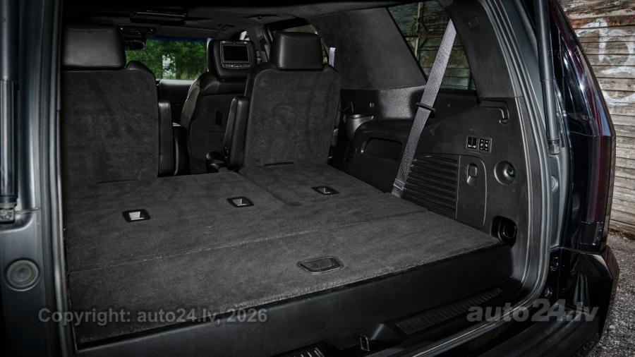 Melns Cadillac Escalade 2017 Tallina, ar dzinēja tilpumu 6.20 L un nobraukumu 120 tūkst. km par 47000 €, foto 12 vietnē AUTOMOTO.COM.LV