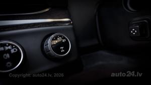 Melns Cadillac Escalade 2017 Tallina, ar dzinēja tilpumu 6.20 L un nobraukumu 120 tūkst. km par 47000 €, foto 14 vietnē AUTOMOTO.COM.LV