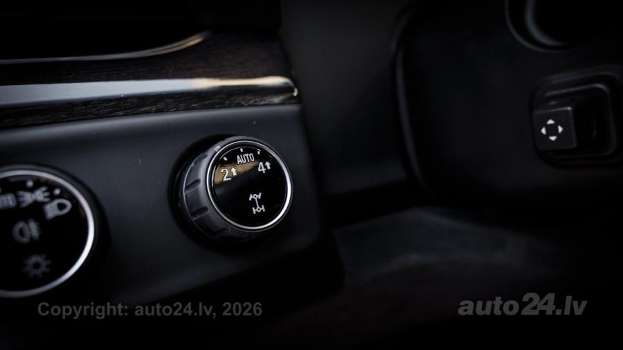 Melns Cadillac Escalade 2017 Tallina, ar dzinēja tilpumu 6.20 L un nobraukumu 120 tūkst. km par 47000 €, foto 14 vietnē AUTOMOTO.COM.LV