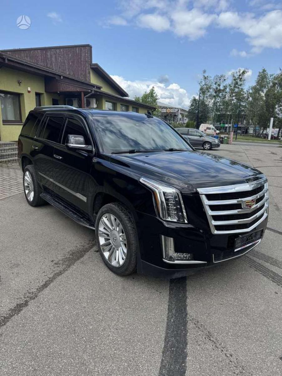 Melns Cadillac Escalade 2017 Alīta, ar dzinēja tilpumu 6.16 L un nobraukumu 208 tūkst. km par 30000 €, foto 4 vietnē AUTOMOTO.COM.LV