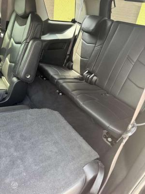 Melns Cadillac Escalade 2017 Alīta, ar dzinēja tilpumu 6.16 L un nobraukumu 208 tūkst. km par 30000 €, foto 14 vietnē AUTOMOTO.COM.LV