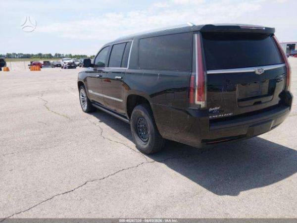 Melns Cadillac Escalade 2019 Viļņa, ar dzinēja tilpumu 6.16 L un nobraukumu 233 tūkst. km par 14999 €, foto 6 vietnē AUTOMOTO.COM.LV
