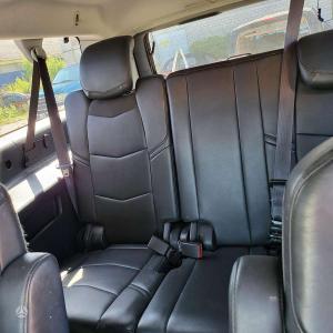 Black Cadillac Escalade 2015 in Tallinn, with an engine capacity of 6.20 L and mileage of 140 thousand km for 17000 €, photo 8 on AUTOMOTO.COM.LV