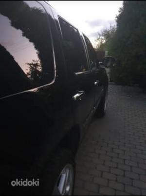 Melns Cadillac Escalade 2011 Narva, ar dzinēja tilpumu 6.20 L un nobraukumu 125 tūkst. km par 17500 €, foto 8 vietnē AUTOMOTO.COM.LV