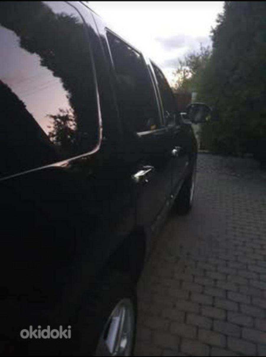 Melns Cadillac Escalade 2011 Narva, ar dzinēja tilpumu 6.20 L un nobraukumu 125 tūkst. km par 17500 €, foto 8 vietnē AUTOMOTO.COM.LV