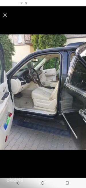 Melns Cadillac Escalade 2011 Narva, ar dzinēja tilpumu 6.20 L un nobraukumu 125 tūkst. km par 17500 €, foto 12 vietnē AUTOMOTO.COM.LV