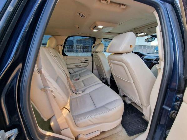 Zils Cadillac Escalade 2009 Viļņa, ar dzinēja tilpumu 6.16 L un nobraukumu 227 tūkst. km par 9750 €, foto 10 vietnē AUTOMOTO.COM.LV