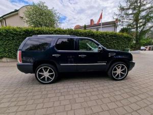 Zils Cadillac Escalade 2009 Viļņa, ar dzinēja tilpumu 6.16 L un nobraukumu 227 tūkst. km par 8250 €, foto 5 vietnē AUTOMOTO.COM.LV