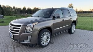 Brūns Cadillac Escalade 2015 Tallina, ar dzinēja tilpumu 6.20 L un nobraukumu 243 tūkst. km par 24900 €, foto 4 vietnē AUTOMOTO.COM.LV