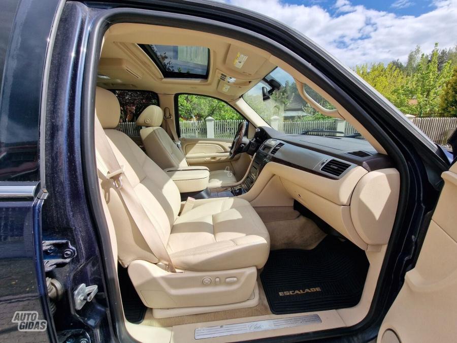 Cadillac Escalade 2009 in Vilnius, with an engine capacity of 6.20 L and mileage of 227 thousand km for 8750 €, photo 14 on AUTOMOTO.COM.LV