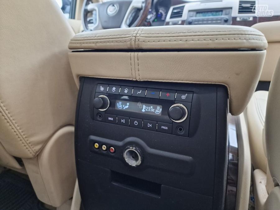 Cadillac Escalade 2009 in Vilnius, with an engine capacity of 6.20 L and mileage of 227 thousand km for 8750 €, photo 30 on AUTOMOTO.COM.LV