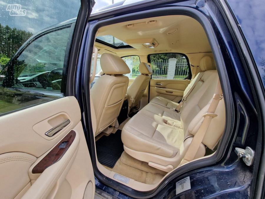 Cadillac Escalade 2009 in Vilnius, with an engine capacity of 6.20 L and mileage of 227 thousand km for 8750 €, photo 13 on AUTOMOTO.COM.LV