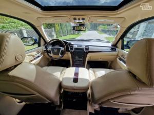 Cadillac Escalade 2009 in Vilnius, with an engine capacity of 6.20 L and mileage of 227 thousand km for 8750 €, photo 16 on AUTOMOTO.COM.LV