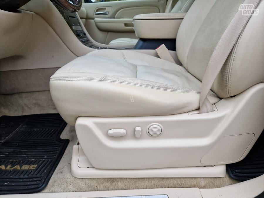 Cadillac Escalade 2009 in Vilnius, with an engine capacity of 6.20 L and mileage of 227 thousand km for 8750 €, photo 29 on AUTOMOTO.COM.LV
