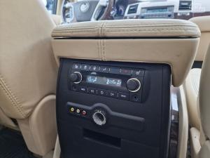 Cadillac Escalade 2009 in Vilnius, with an engine capacity of 6.20 L and mileage of 227 thousand km for 8750 €, photo 30 on AUTOMOTO.COM.LV