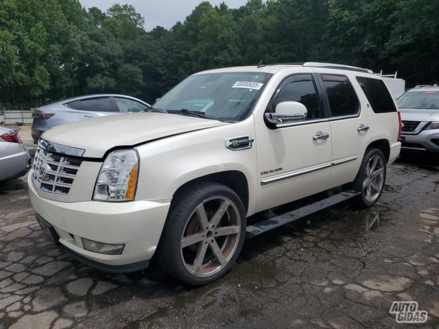 Cadillac Escalade 2012 in Kaunas, with an engine capacity of 6.20 L and mileage of 268 thousand km for 9990 €, photo 1 on AUTOMOTO.COM.LV
