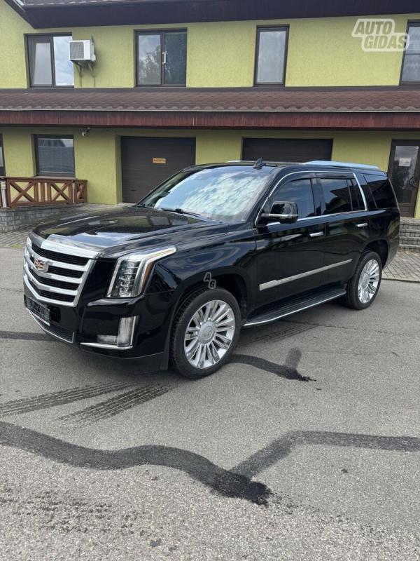 Cadillac Escalade 2017 Alīta, ar dzinēja tilpumu 6.20 L un nobraukumu 208 tūkst. km par 35555 €, foto  vietnē AUTOMOTO.COM.LV