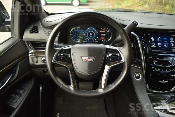Grey Cadillac Escalade 2016 in Riga, with an engine capacity of 6.20 L and mileage of 59 thousand km for 37000 €, photo 8 on AUTOMOTO.COM.LV