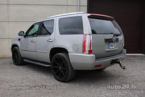 Pelēks Cadillac Escalade 2007 Tallina, ar dzinēja tilpumu 6.20 L un nobraukumu 338 tūkst. km par 8990 €, foto 6 vietnē AUTOMOTO.COM.LV