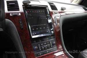 Pelēks Cadillac Escalade 2007 Tallina, ar dzinēja tilpumu 6.20 L un nobraukumu 338 tūkst. km par 8990 €, foto 10 vietnē AUTOMOTO.COM.LV