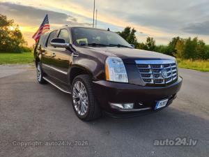 Sarkans Cadillac Escalade 2009 Tallina, ar dzinēja tilpumu 6.20 L un nobraukumu 277 tūkst. km par 10000 €, foto 7 vietnē AUTOMOTO.COM.LV