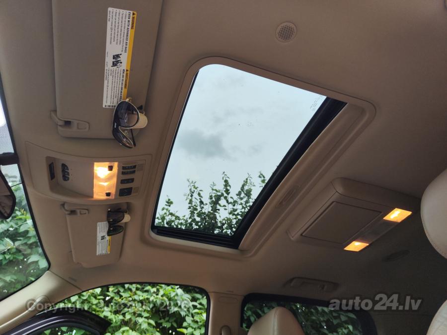 Sarkans Cadillac Escalade 2009 Tallina, ar dzinēja tilpumu 6.20 L un nobraukumu 277 tūkst. km par 10000 €, foto 23 vietnē AUTOMOTO.COM.LV