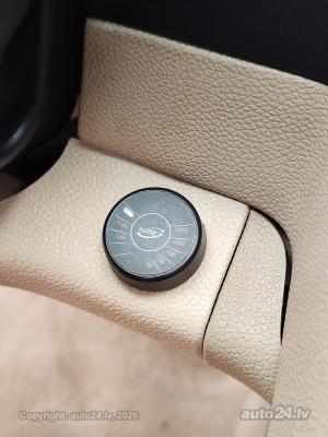 Sarkans Cadillac Escalade 2009 Tallina, ar dzinēja tilpumu 6.20 L un nobraukumu 277 tūkst. km par 10000 €, foto 28 vietnē AUTOMOTO.COM.LV