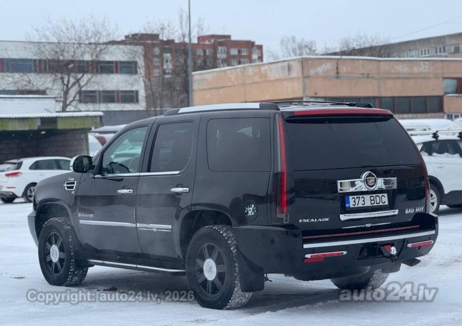 Cadillac Escalade 2007 Narva, ar dzinēja tilpumu 6.20 L un nobraukumu 243 tūkst. km par 7990 €, foto 4 vietnē AUTOMOTO.COM.LV