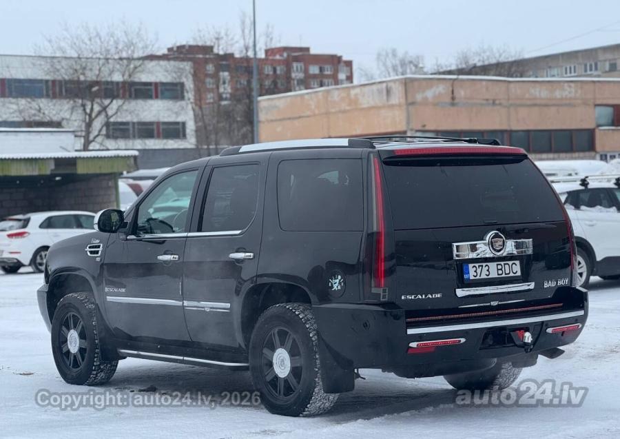 Cadillac Escalade 2007 Narva, ar dzinēja tilpumu 6.20 L un nobraukumu 243 tūkst. km par 7990 €, foto 5 vietnē AUTOMOTO.COM.LV