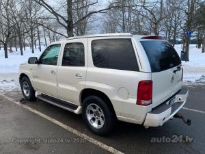 White Cadillac Escalade 2004 in Tallinn, with an engine capacity of 6.00 L and mileage of 388 thousand km for 6700 €, photo  on AUTOMOTO.COM.LV