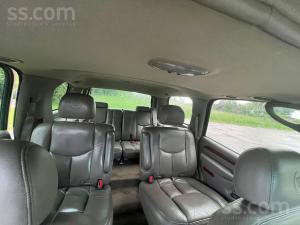 White Cadillac Escalade 2006 in Riga, with an engine capacity of 6.00 L and mileage of 321 thousand km for 7500 €, photo 8 on AUTOMOTO.COM.LV