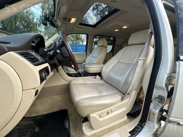 Balts Cadillac Escalade 2008 Rīga, ar dzinēja tilpumu 6.20 L un nobraukumu 225 tūkst. km par 6950 €, foto 11 vietnē AUTOMOTO.COM.LV