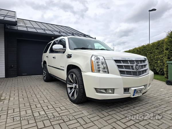 Balts Cadillac Escalade 2010 Tartu, ar dzinēja tilpumu 6.00 L un nobraukumu 316 tūkst. km par 12900 €, foto 6 vietnē AUTOMOTO.COM.LV