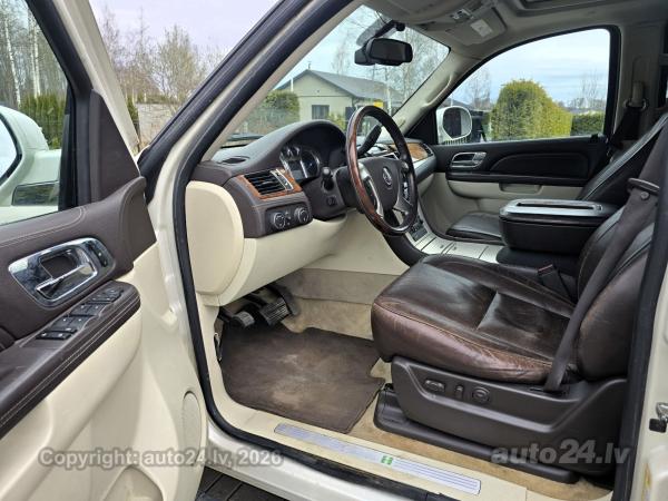 Balts Cadillac Escalade 2010 Tartu, ar dzinēja tilpumu 6.00 L un nobraukumu 316 tūkst. km par 12900 €, foto 8 vietnē AUTOMOTO.COM.LV
