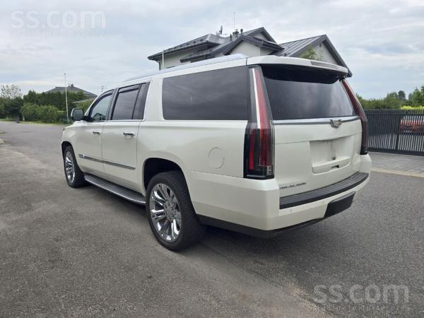 White Cadillac Escalade 2015 in Riga, with an engine capacity of 6.20 L and mileage of 128 thousand km for 23500 €, photo 3 on AUTOMOTO.COM.LV