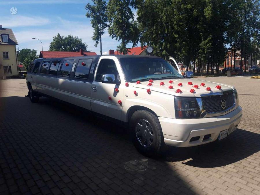 Белый Кадиллак Эскалейд 2002 в Вильнюс, объемом двигателя 0.00 л и пробегом 0 тыс. км за 10500 €, фото 11 на AUTOMOTO.COM.LV