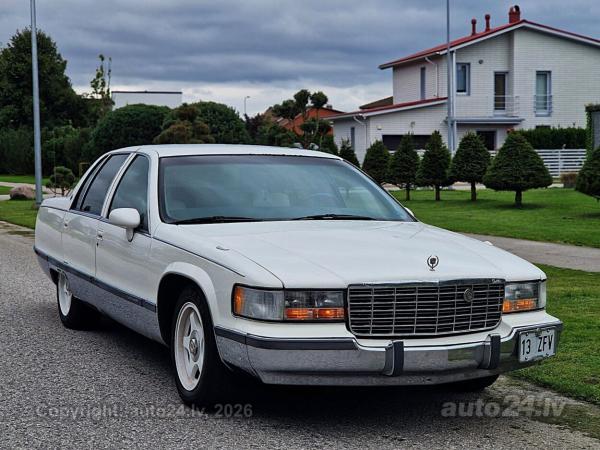Balts Cadillac Fleetwood 1994 Tallina, ar dzinēja tilpumu 5.70 L un nobraukumu 263 tūkst. km par 6500 €, foto 1 vietnē AUTOMOTO.COM.LV