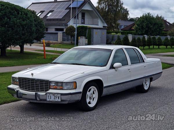 Balts Cadillac Fleetwood 1994 Tallina, ar dzinēja tilpumu 5.70 L un nobraukumu 263 tūkst. km par 6500 €, foto 2 vietnē AUTOMOTO.COM.LV