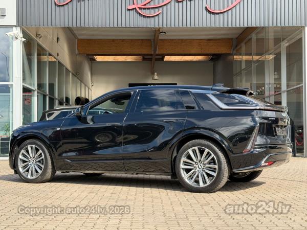 Melns Cadillac Lyriq 2024 Tallina, ar dzinēja tilpumu 0.00 L un nobraukumu 3 tūkst. km par 52900 €, foto 7 vietnē AUTOMOTO.COM.LV