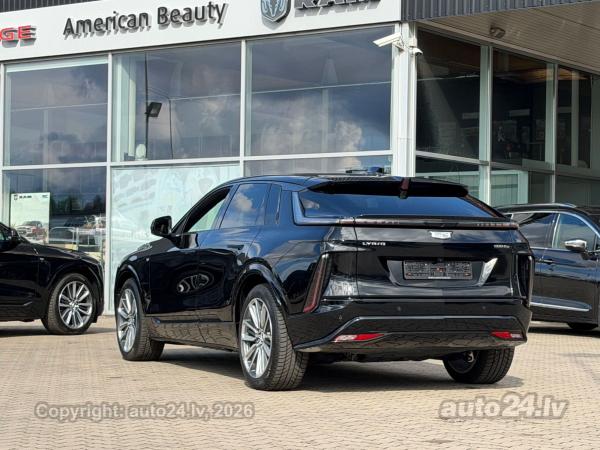 Melns Cadillac Lyriq 2024 Tallina, ar dzinēja tilpumu 0.00 L un nobraukumu 3 tūkst. km par 52900 €, foto 9 vietnē AUTOMOTO.COM.LV