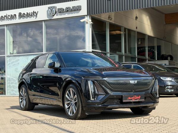 Black Cadillac Lyriq 2025 in Tallinn, with an engine capacity of 0.00 L and mileage of 1 thousand km for 53900 €, photo 5 on AUTOMOTO.COM.LV