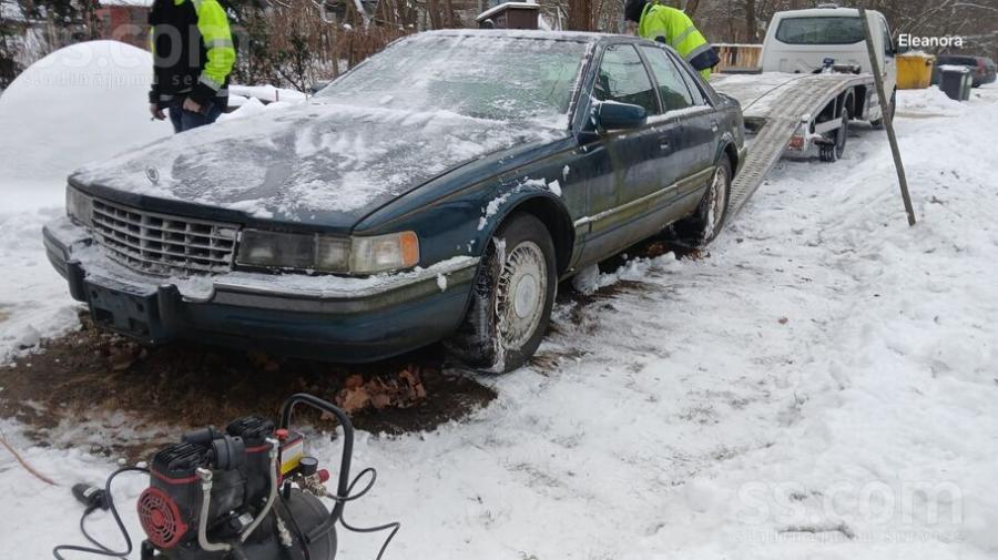 Зеленый Кадиллак Севиль 1993 в Рига, объемом двигателя 4.60 л и пробегом 305 тыс. км за 1300 €, фото 3 на AUTOMOTO.COM.LV