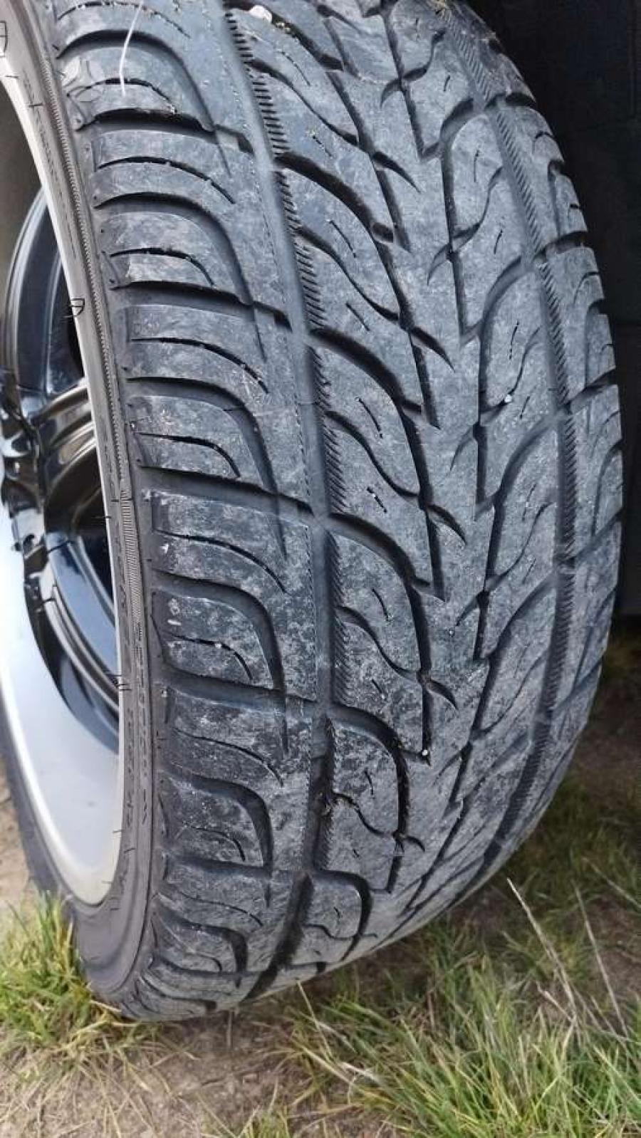 Zils Cadillac SRX 2008 Viļņa, ar dzinēja tilpumu 3.60 L un nobraukumu 264 tūkst. km par 5000 €, foto 23 vietnē AUTOMOTO.COM.LV