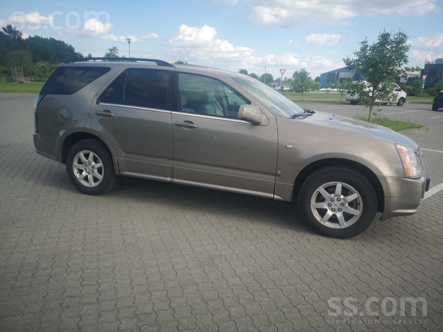 Brūns Cadillac SRX 2009 Rīga, ar dzinēja tilpumu 3.60 L un nobraukumu 0 tūkst. km par 4490 €, foto 5 vietnē AUTOMOTO.COM.LV