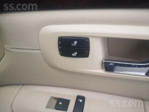 Brūns Cadillac SRX 2009 Rīga, ar dzinēja tilpumu 3.60 L un nobraukumu 0 tūkst. km par 4490 €, foto 23 vietnē AUTOMOTO.COM.LV