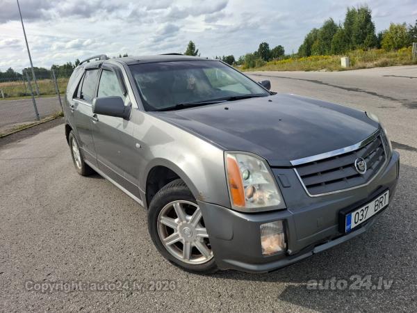 Grey Cadillac SRX 2007 in Tartu, with an engine capacity of 3.60 L and mileage of 225 thousand km for 1999 €, photo 1 on AUTOMOTO.COM.LV
