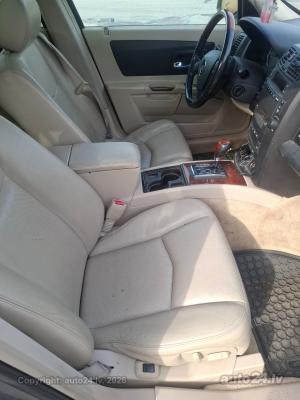 Grey Cadillac SRX 2007 in Tartu, with an engine capacity of 3.60 L and mileage of 225 thousand km for 1999 €, photo 10 on AUTOMOTO.COM.LV